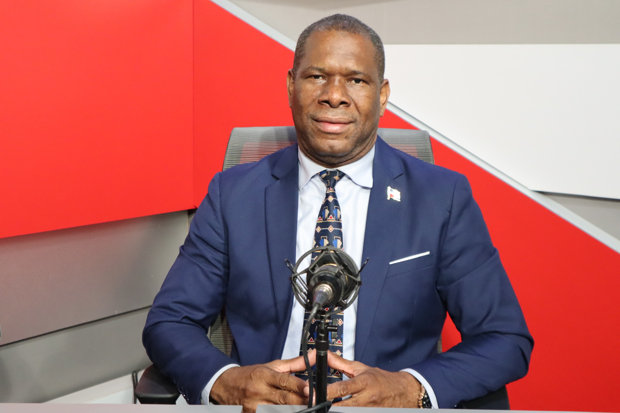 A los políticos dominicanos: “pongan su barba en remojo” - Desde la Fuente